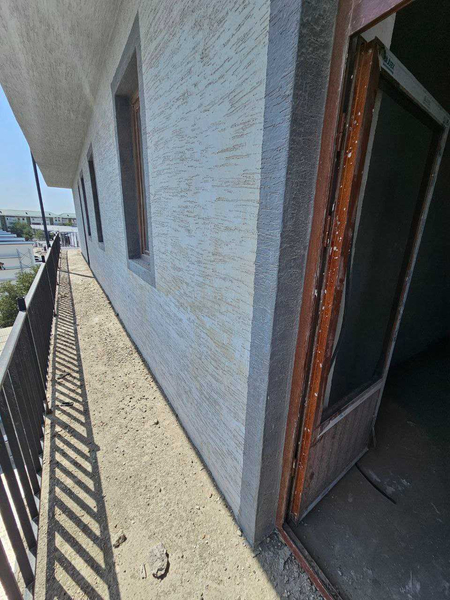 3 xonali 93m² 7-qavat sotiladi