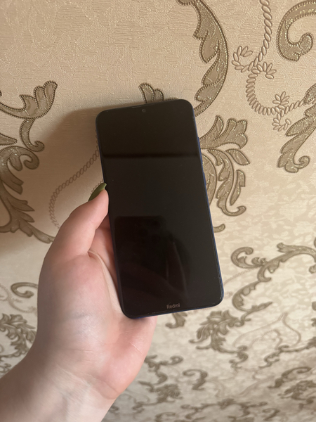 Redmi 8, 4/64 gb