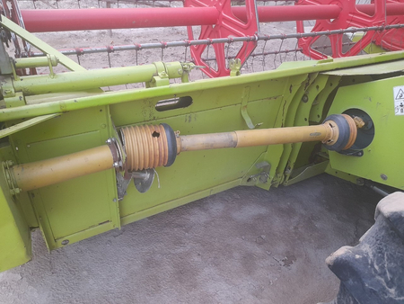 Claas dominator 130