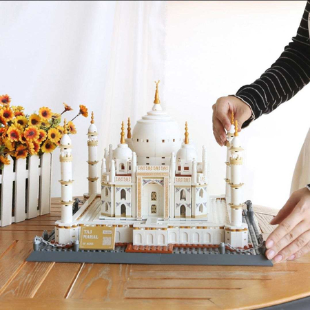 В LEGO Kids Toys есть те типы игрушек, которые вы ищете ЭФИЛ ,БИГ БЕН