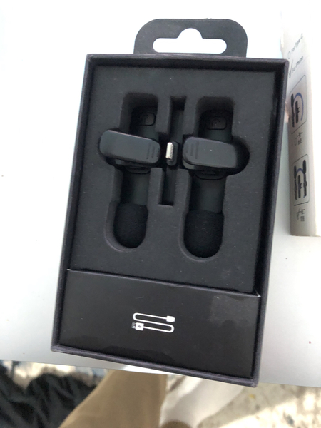 Wireless microphone k9 sotiladi