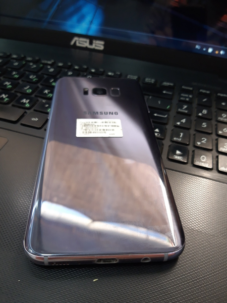 Galaxy S8+ (KHA) Ekran Singan. Zapchastga Sotiladi.