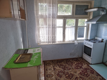 Только семья Каракамыш_2/1.  300уе Метро_20мин Риелтор_50%