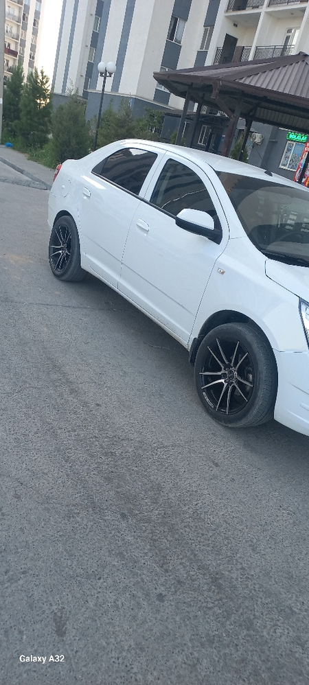 Vossen r 17 xolati zor