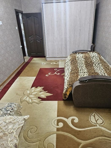 Продаётся 1в2 х комнатную кв на Ферузе