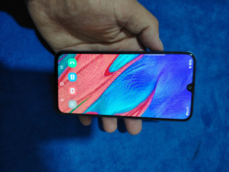 Samsung A40 sotiladi