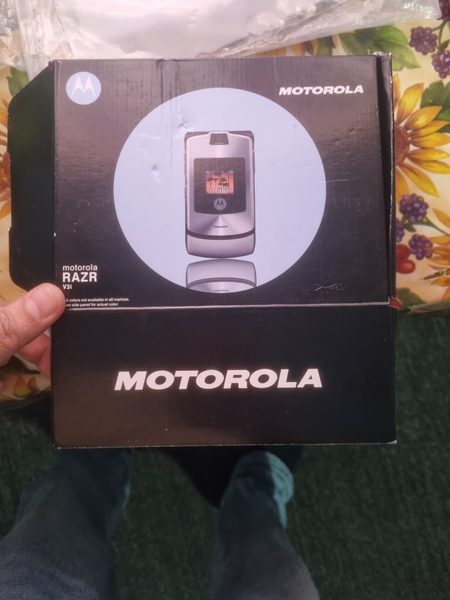 Matarolla rezr v3 sotiladi yangi turibdi