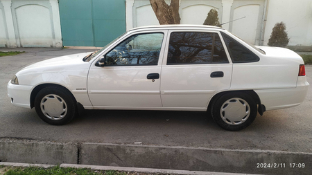 Автомобиль нексия 2
