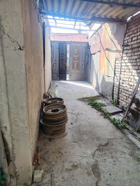 Продаётся дом 3 сот 3 ком  Азербайджанский центр