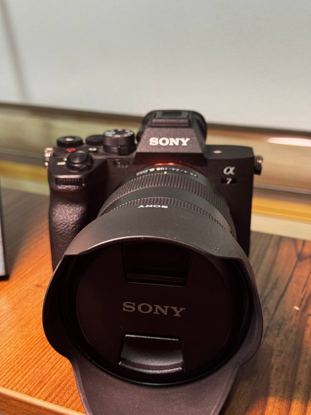 Камера Sony A7 IV с объективом FE24-105 F4 G OSS