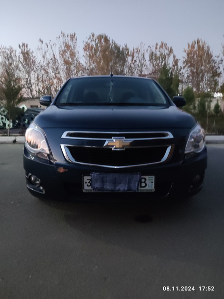 Кобальт автомашинаси сотилади