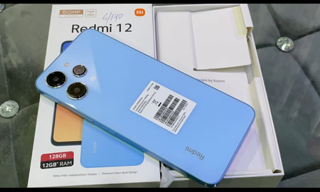Телефон Redmi 12, 8-256