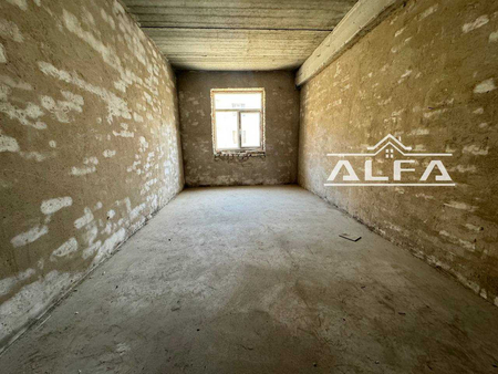 3 xonali 105m² 5-qavat uy sotiladi