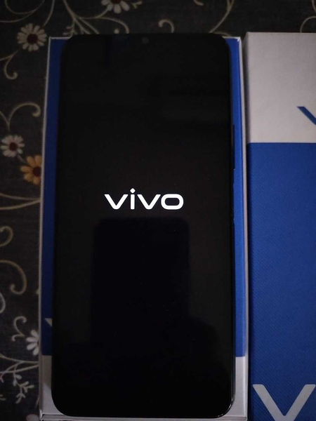Телефон VIVO Y12S