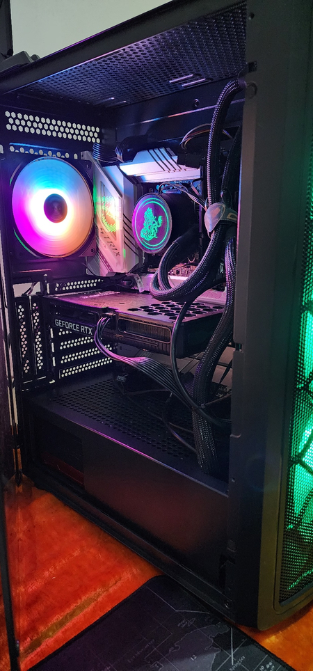 ASUS ROG STIRIX Срочна продам новый грамотна и чотка собранный комп за