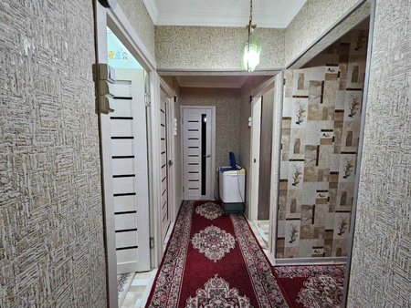 Продается 3х комнатная на 2-этаже в 4х этажном доме