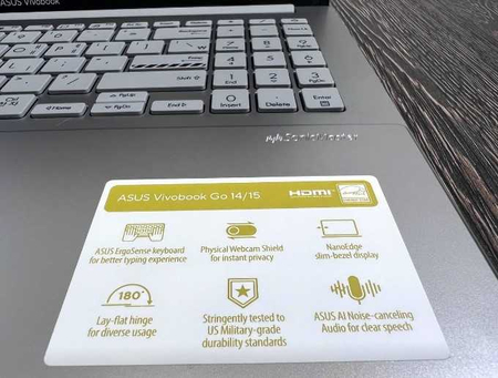 Asus VivobookIntel Core i3/13 Generation 
deyarli ishlatilmagan.