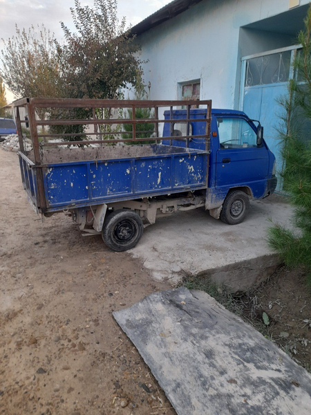 Labo sotiladi motor xadavoy zadnimost zur ishga tayyor moshin
