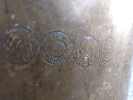 Samovar sotiladi qadimiy