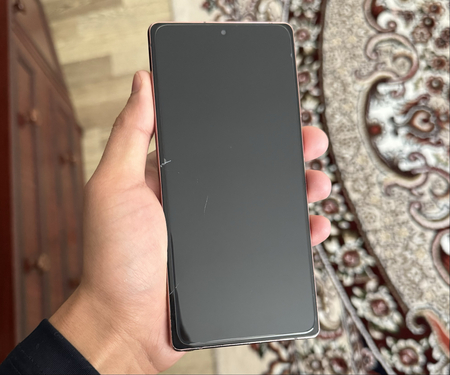 Samsung Not 20 8/256 gb srochno sotiladi