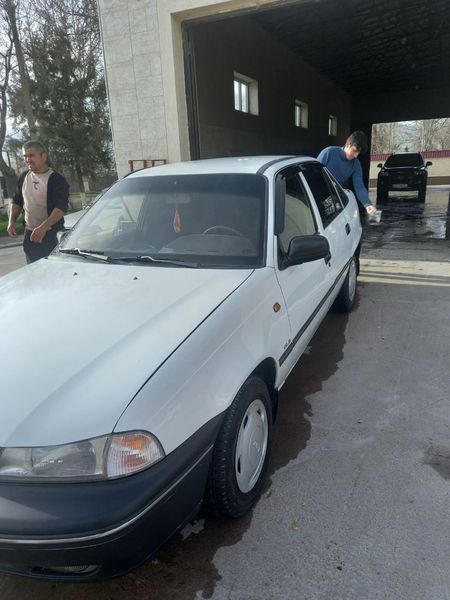 Срочно продаю машину