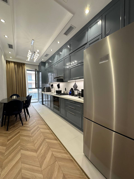 Сдается 3 комнатная квартира на Mirabad Avenue