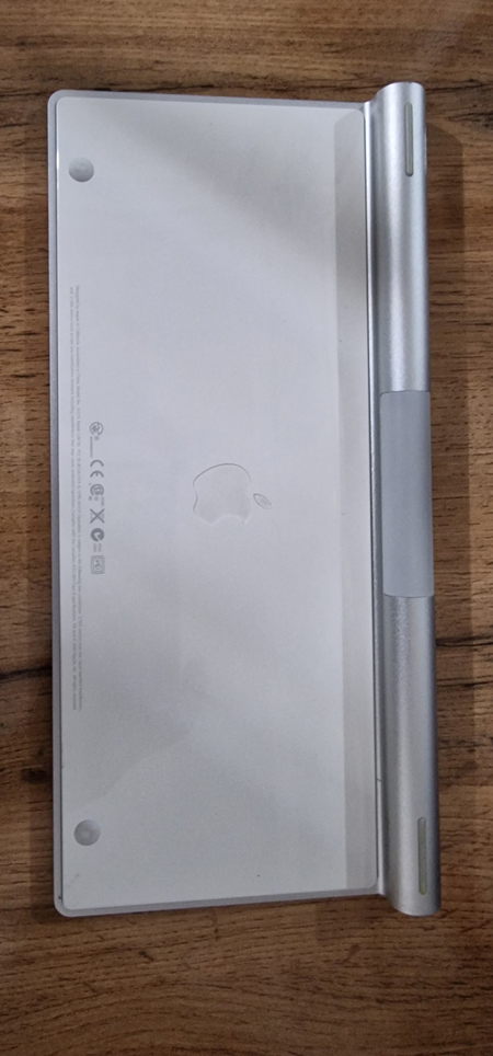 Apple Magic klaviatura