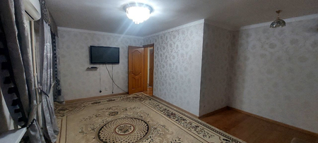 Продаётся квартира Мирзо Улугбекский р-н Ориентир метро Буюк Ипак Йули