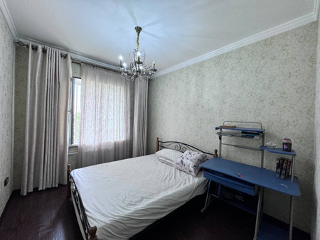 Срочно продам квартиру 4/4/9 Юнусабад 12