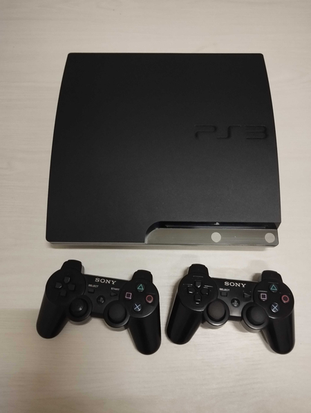Play station 3slim sotiladi.