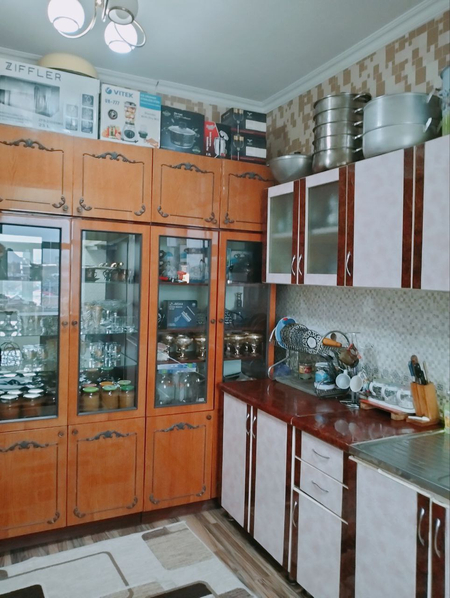 Срочно свая продам квартиру!!! 2 комнату с мебелью ,65 квадрат метр, 7