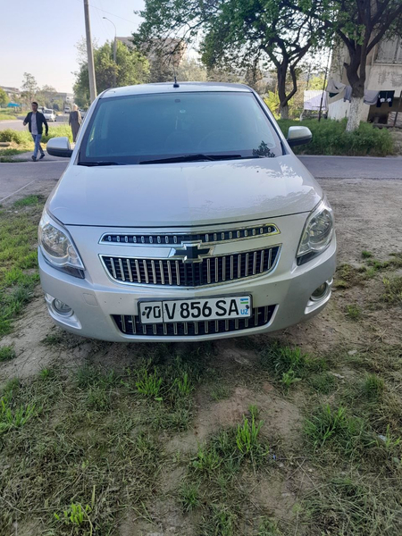Naq pul moshina Radinoyy