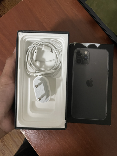 Iphone Zaryadka galovka 20w adapter Orginal yangi holatda
