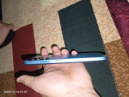 Infiniks hot 30 i garyantiya 128 GB