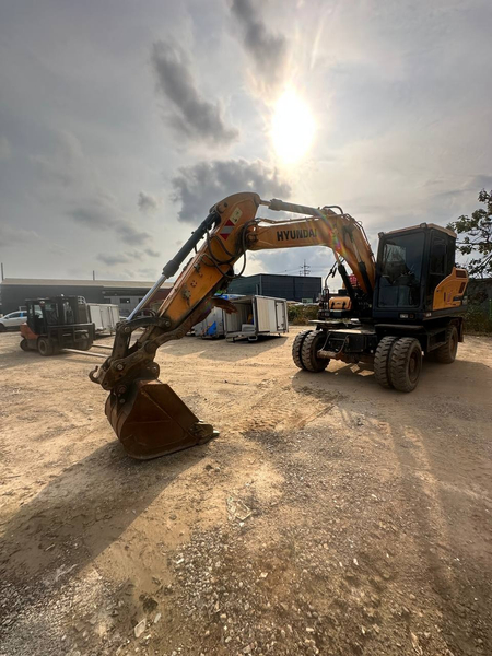 Ekskavator xizmati Hyundai 145w