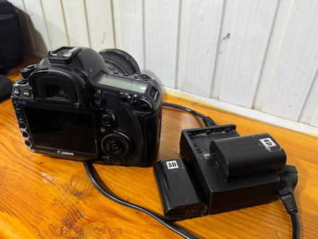 Canon mark 3 sotiladi obektiv 17-40