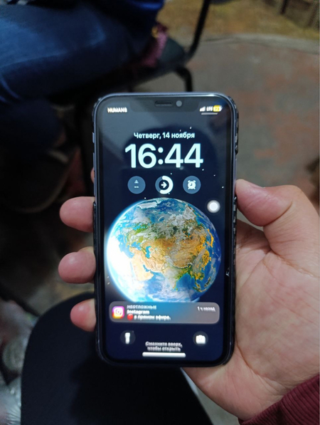 Iphone 11 sotlad abmen faqat iphonega