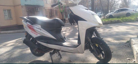 Skuter sotiladi Kavasaki 150cc