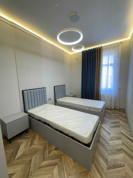 3х комнатная квартира на  4 этаже 95кв/м, в Самарканде