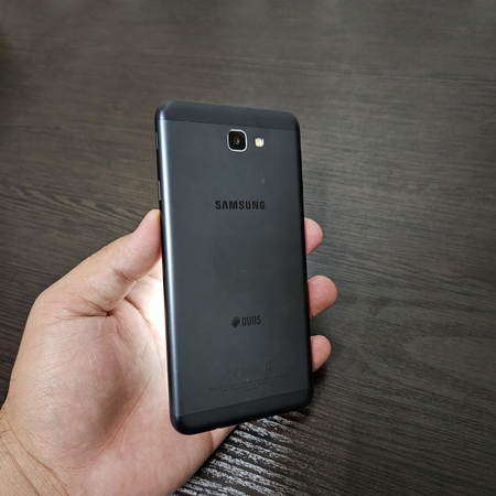 Samsung  j7 prime srochna sotiladi