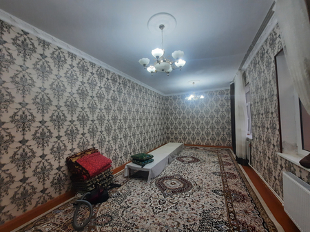 Продаётся коттедж 4 соток.  Работак