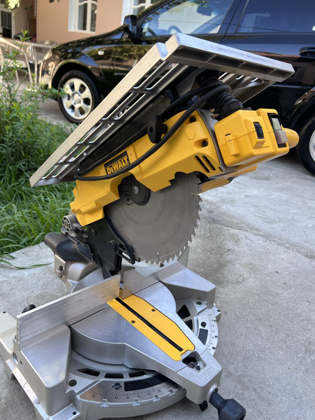 DeWalt arra sotiladi