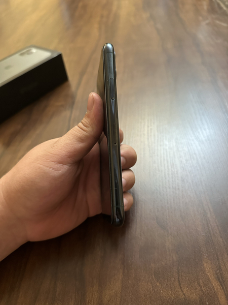 Iphone 11 pro srochna sotaman
