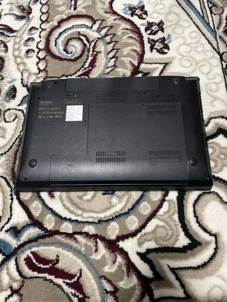 Notebook Lenovo b590 sotiladi