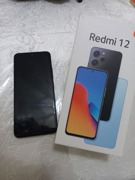 Redmi 12 telefoni sotiladi