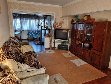 Продаётся 5 комнатная кв-ра.Детский мир