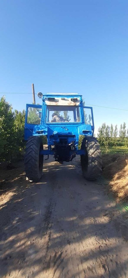 МТЗ-80 трактори сотилади