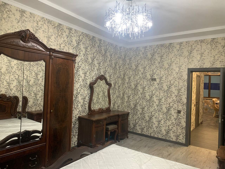 Продается трёхкомнатная квартира