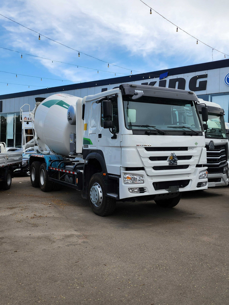 Миксер Sinotruk Howo 6x4 CNG 10 куб в наличии!