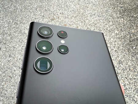 S22 ULTRA, 12/256 Snapdragon, QORA rangi